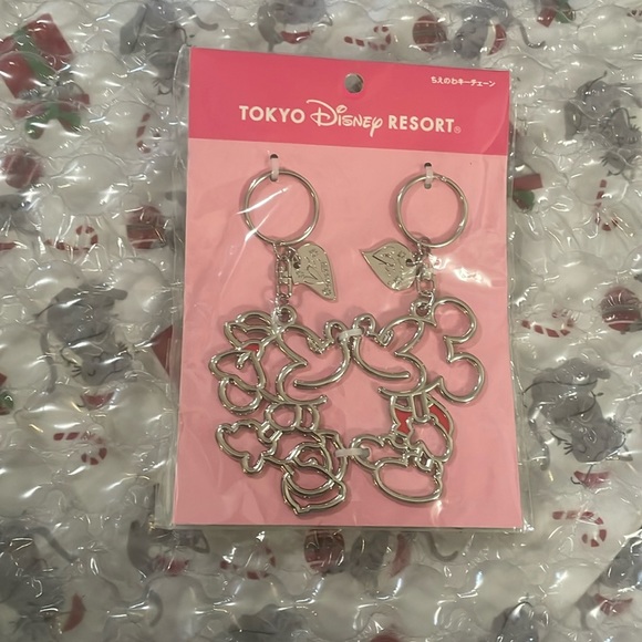 Disney | Accessories | Mickey And Minnie Keychain From Tokio Resort ...
